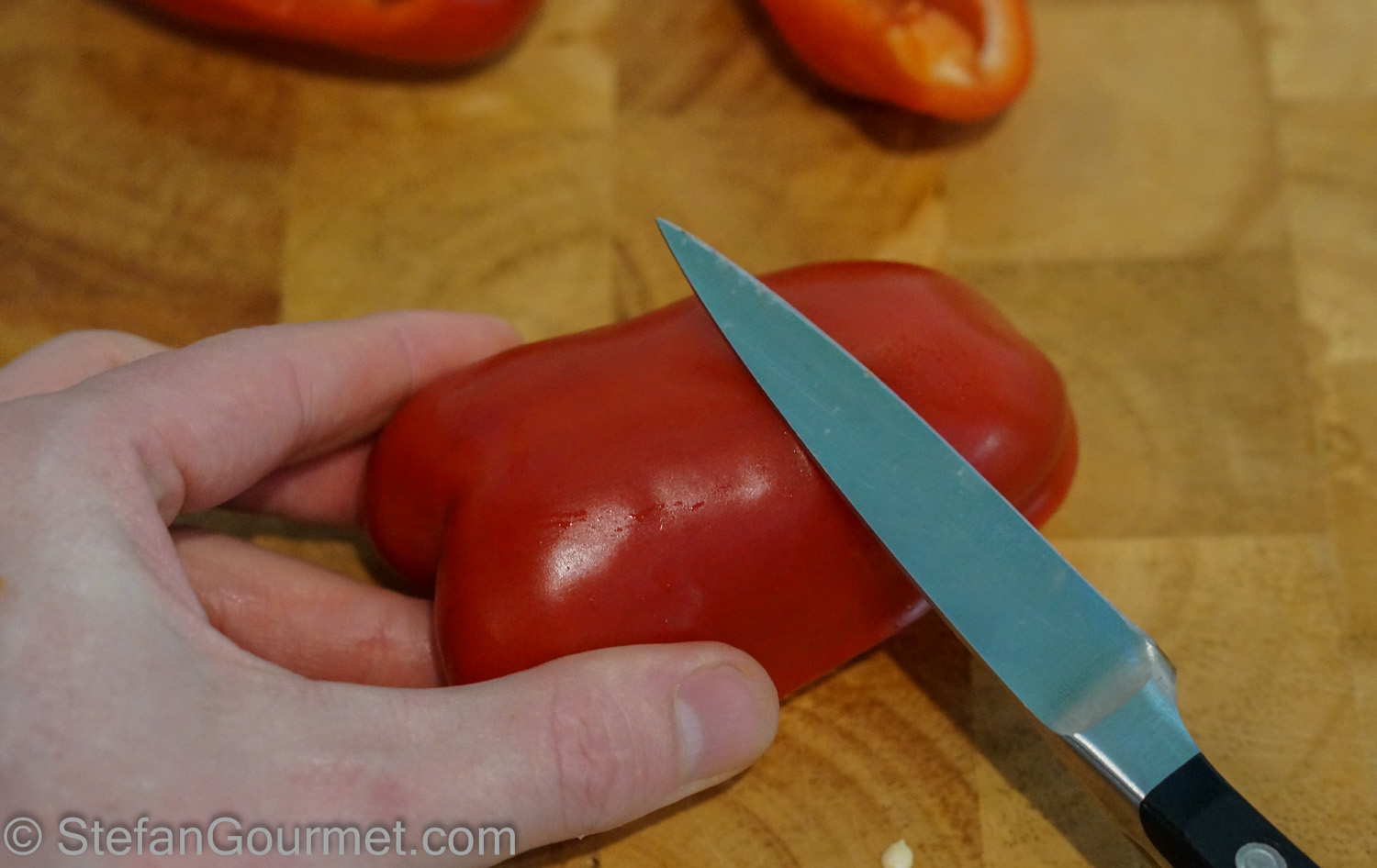 How to Cut a Bell Pepper – Stefan's Gourmet Blog