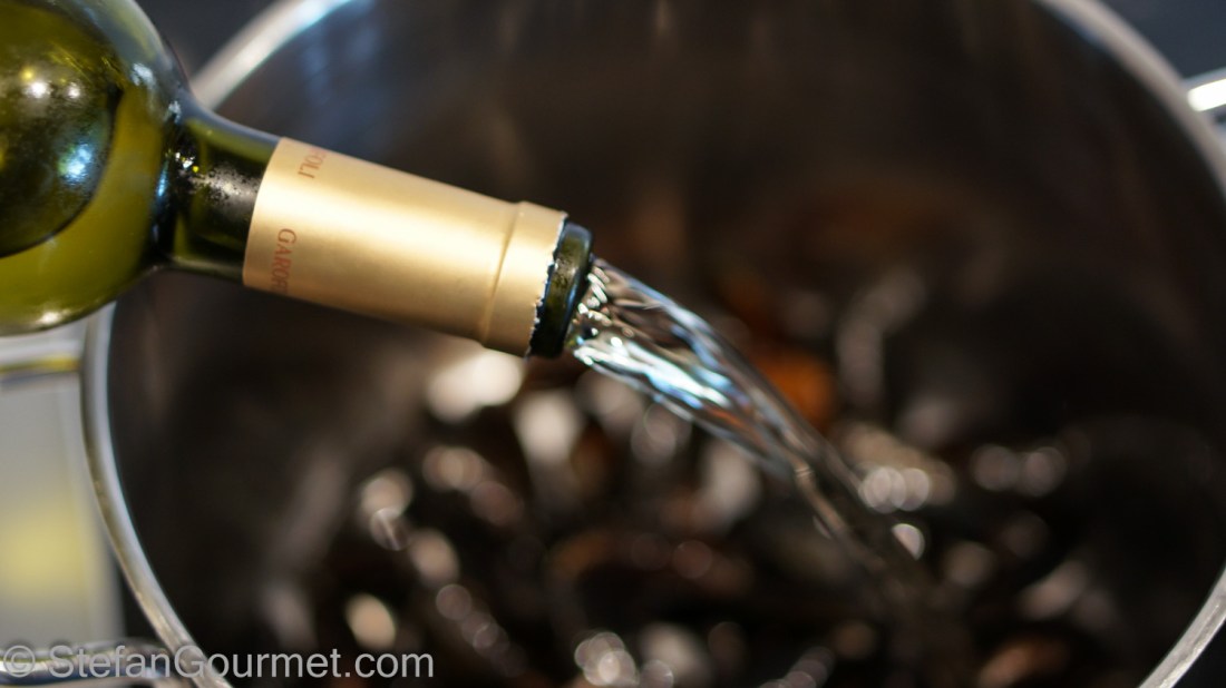 Fresh Pasta Dumplings with Mussels and Beans (Cicatielli con Cozze e ...