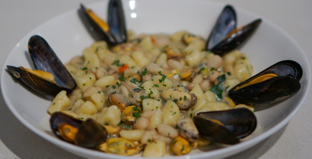 Fresh Pasta Dumplings with Mussels and Beans (Cicatielli con Cozze e ...