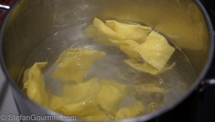 Cheese Ravioli – Stefan's Gourmet Blog