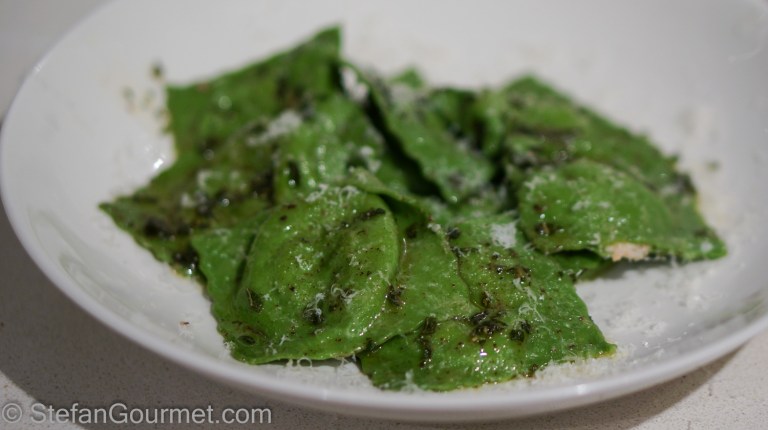Green Ravioli with Ham – Stefan's Gourmet Blog