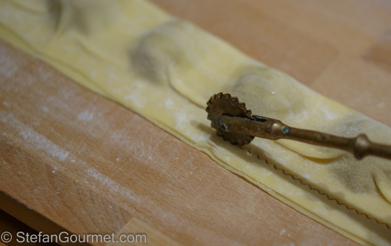 Top 10 Secrets to Make the Best Homemade Ravioli From Scratch – Stefan ...