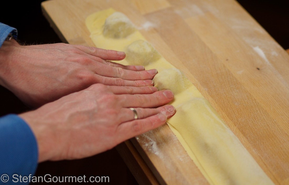 Top 10 Secrets to Make the Best Homemade Ravioli From Scratch – Stefan ...