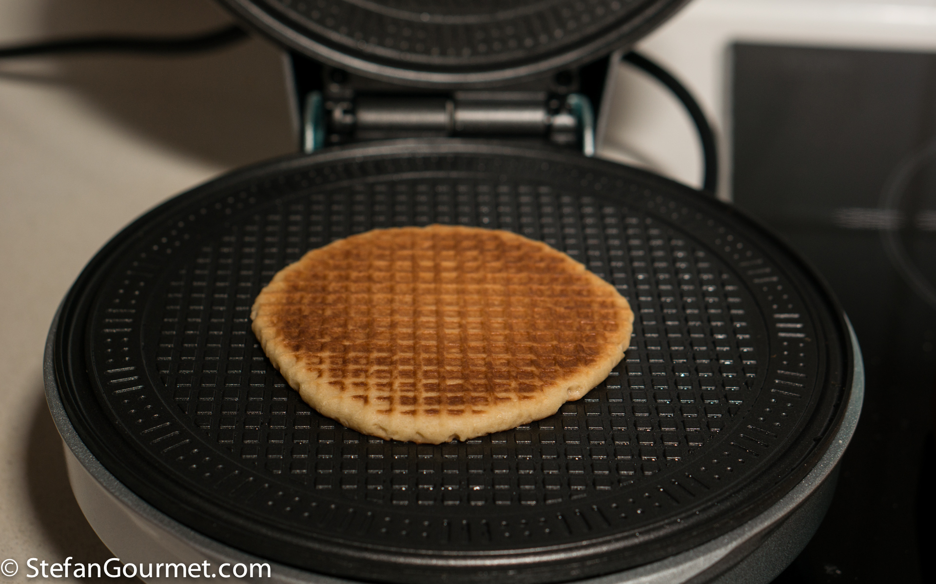 Homemade Stroopwafels (Dutch Syrup Waffles) – Stefan's Gourmet Blog