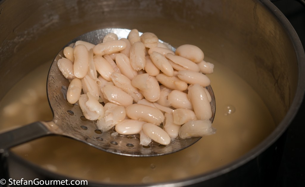 Tuscan Bean Soup (Minestra di Fagioli) – Stefan's Gourmet Blog