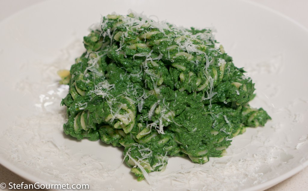 Fusilli Pasta with Spinach and Ricotta (Fusilli Spinaci e Ricotta ...