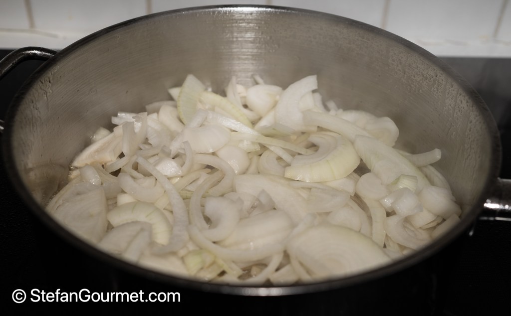 Cebolada de Atum (Tuna with Onions and Bell Peppers) – Stefan's Gourmet ...