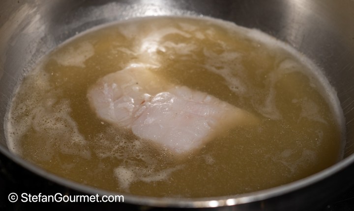 Gaeng Som (Thai Sour Curry with Shrimp) – Stefan's Gourmet Blog