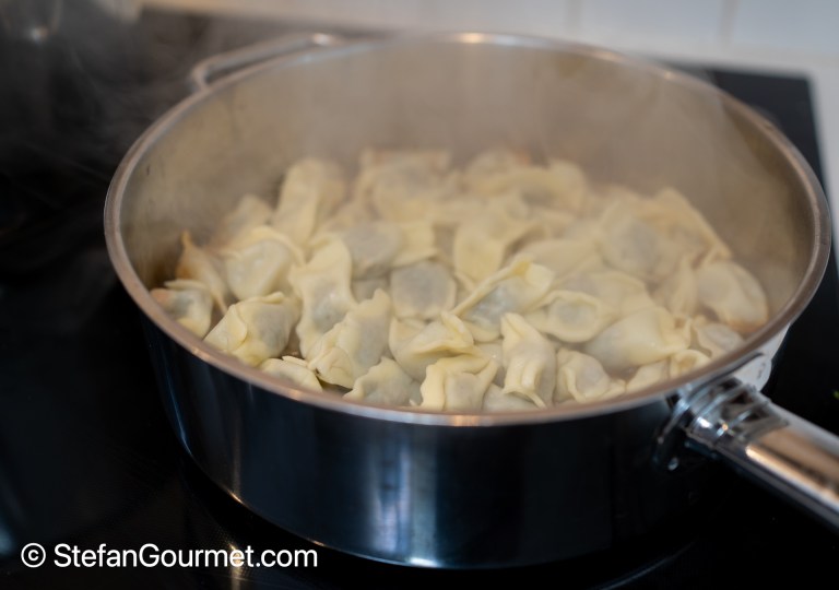 Ravioli del Plin al Sugo d’Arrosto (Meat Ravioli from Piemonte ...