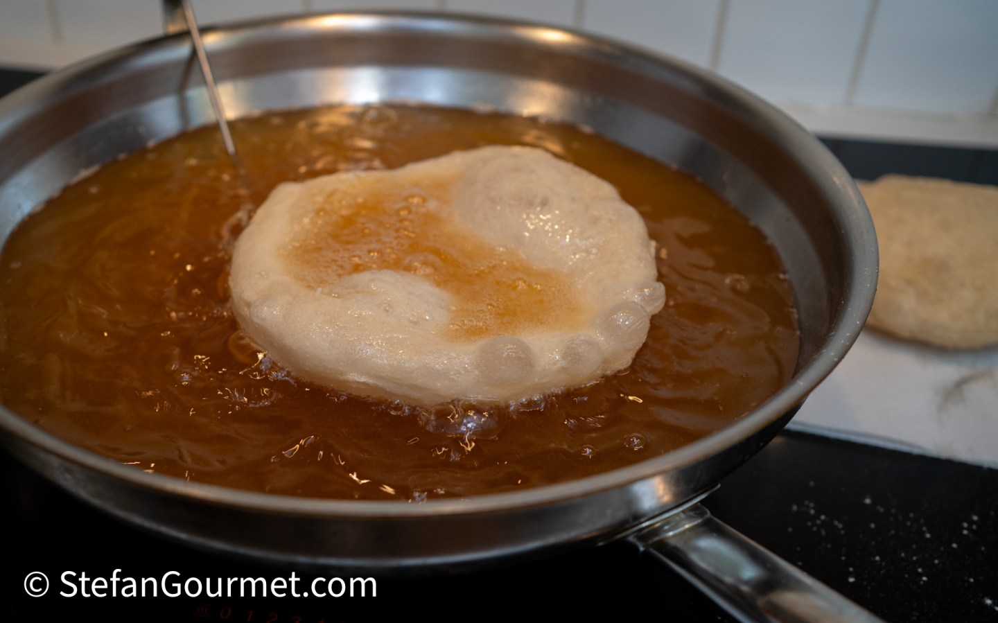 Aria Fritta (Deep Fried Pizza) – Stefan's Gourmet Blog