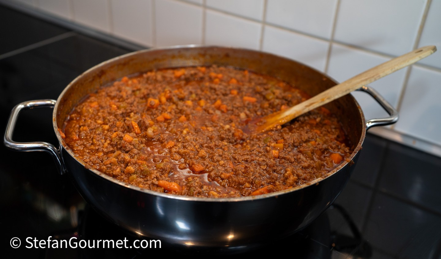 The New Official Recipe for Ragù alla Bolognese – Stefan's Gourmet Blog